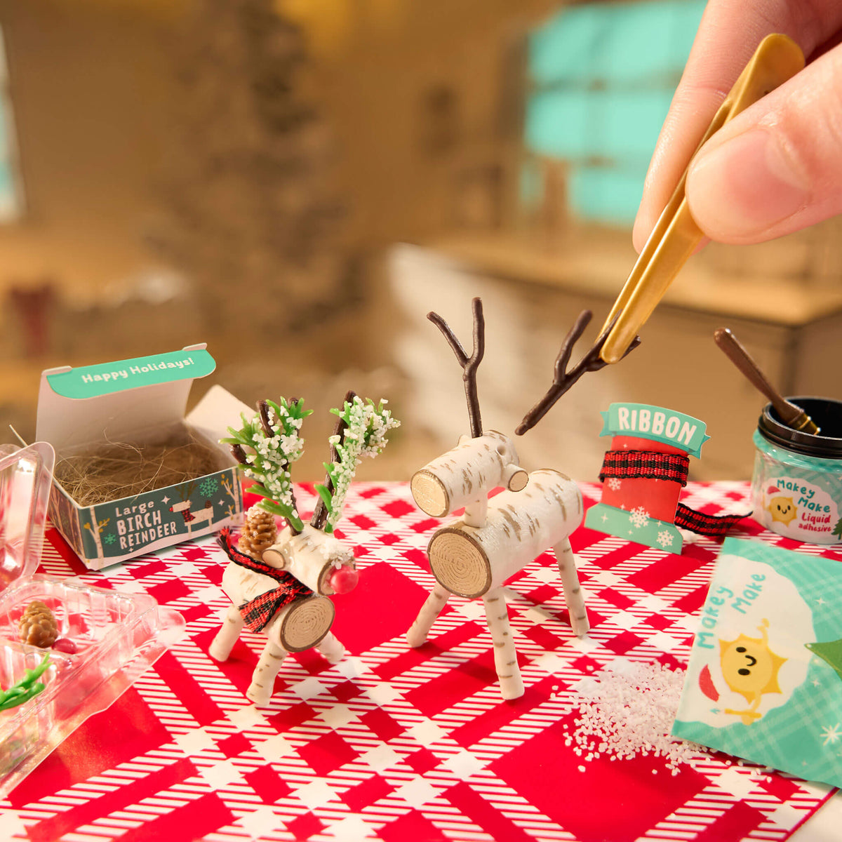 MGA's Miniverse Make It Mini Holiday 2025, The Grinch™ Dr. Seuss™ Mini ...